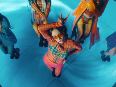 全員“日本人メンバー”のK-POPグループXG、新たな先行公開曲『TGIF』MVティーザー公開！｜スポーツソウル日本版