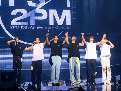 2PM、デビュー15周年記念コンサートが大盛況！ “30曲超え”の超豪華セットリストにファン歓喜｜スポーツソウル日本版