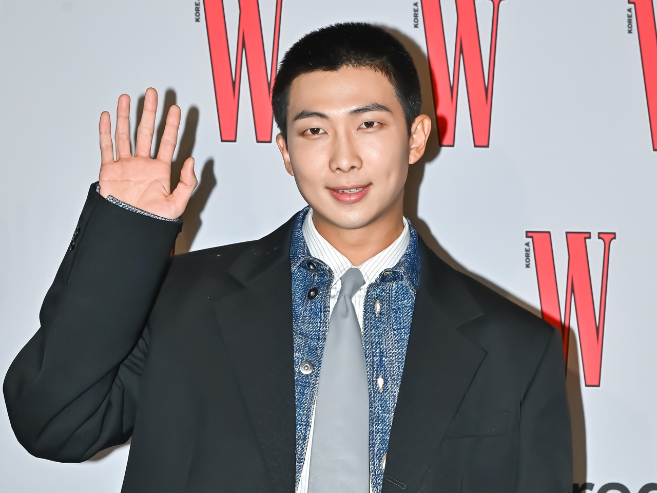BTS・RM、フィーチャリング曲『Neva Play（feat. RM）』が世界中のチャートを席巻！｜スポーツソウル日本版